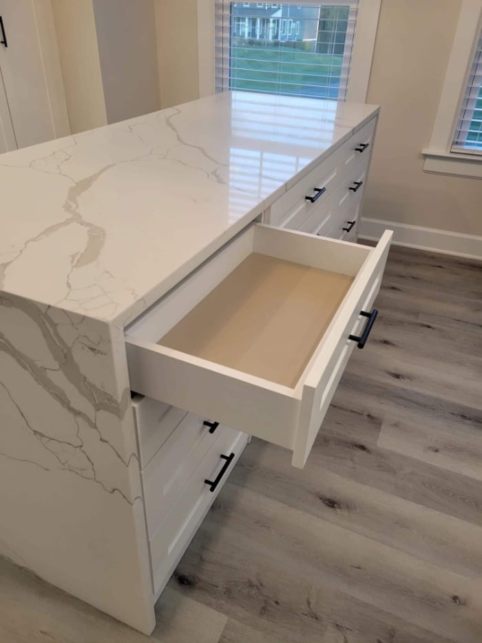 Custom Closet Designers & Organizers | Bienal Closets