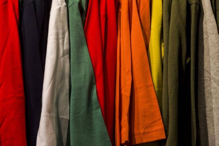 5 Joyful Color Coordinated Closet Ideas and Inspirations