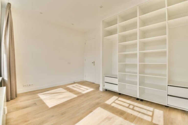 How to Turn a Room Into a Closet in 10 Steps: Easy Guide